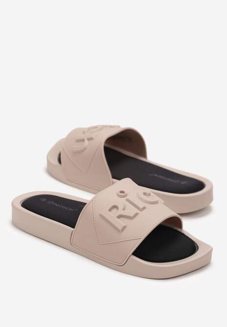 Beżowe Klapki Basenowe z Paskiem z Tłoczonym Napisem i Kwadratowym ...