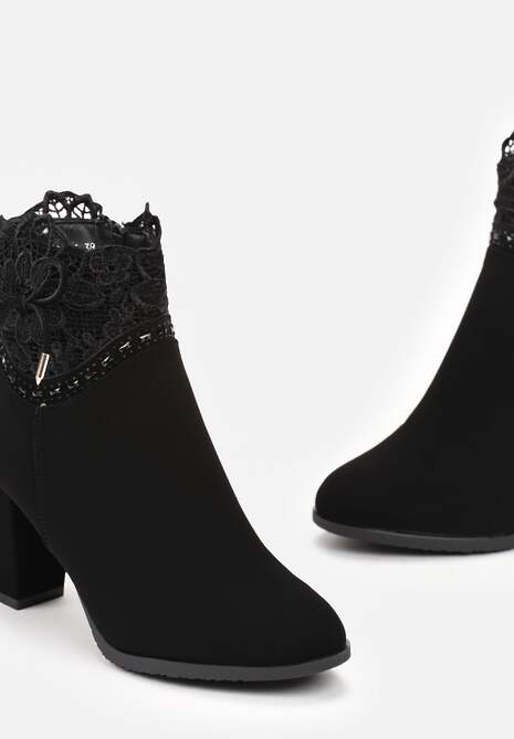 Czarne Botki na Słupku z Koronkowym Zdobieniem Lamarr - Renee