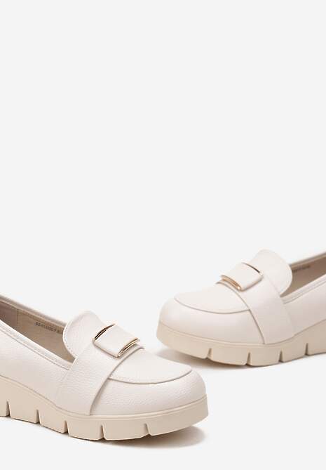 Beżowe Półbuty Mokasyny na Koturnie z Metaliczną Klamrą Arvelis - Renee