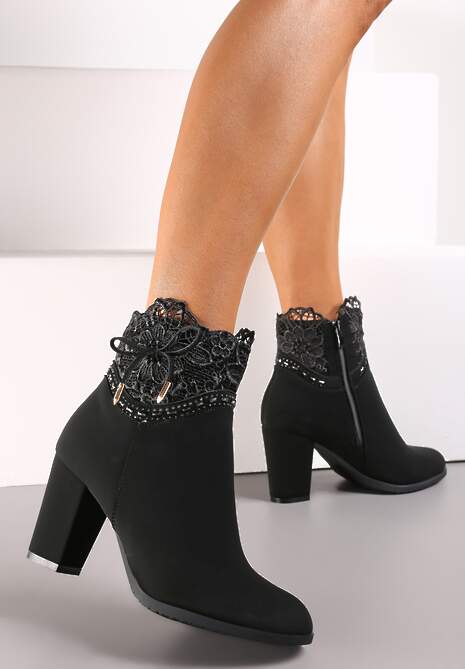 Czarne Botki na Słupku z Koronkowym Zdobieniem Lamarr - Renee