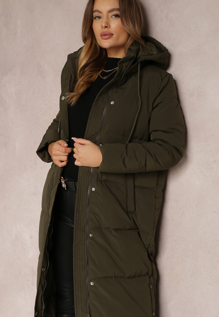 Ciemnozielona Kurtka za Kolano Pikowana z Kapturem Chesho - Renee