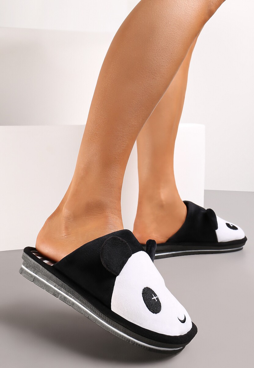 Czarne Kapcie z Wizerunkiem Pandy Jenila - Renee