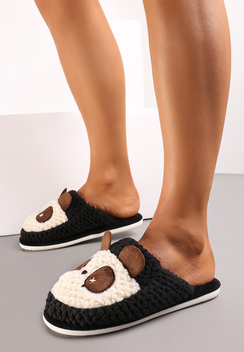 Czarne Kapcie z Naszywką Misia Aginner - Renee