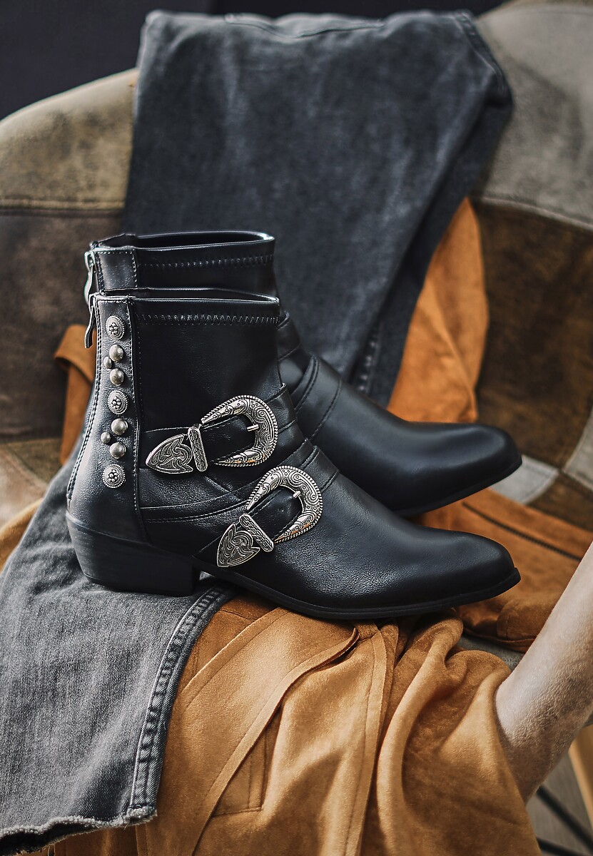 Modne botki w Renee.pl